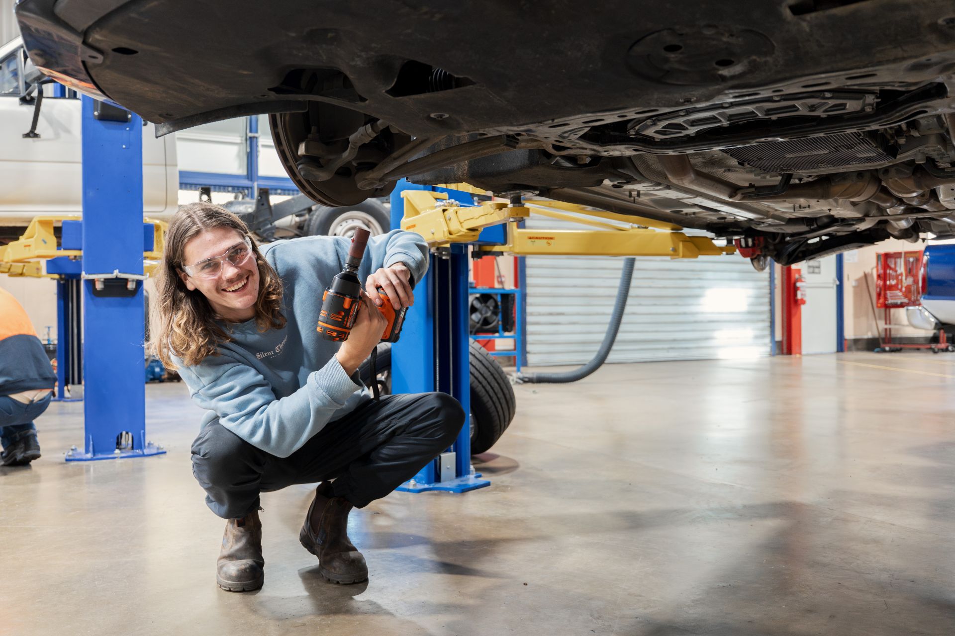 AUR20720 Certificate II In Automotive Vocational Preparation TasTAFE AUR20720 Certificate II In Automotive Vocational Preparation TasTAFE